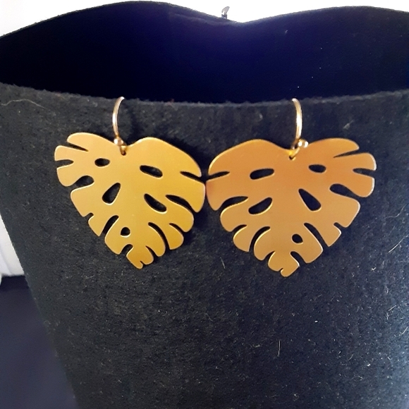 Ethel & Myrtle | Jewelry | Monstera Tropical Leaf Earrings | Poshmark
